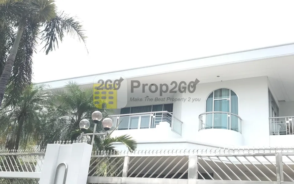 Rumah Disewakan Komplek Intercon, Jakarta Barat FKW40MR2 - Prop2GO